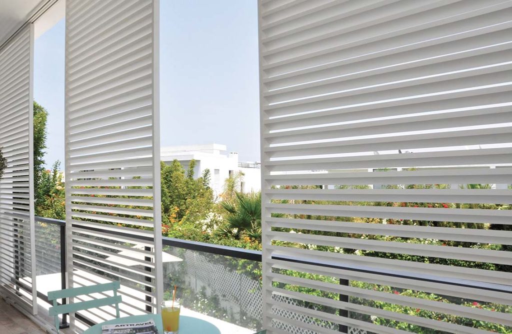 Persiennes SUNLINE de Pyxel Dompter le soleil - DECO ACTUELLE
